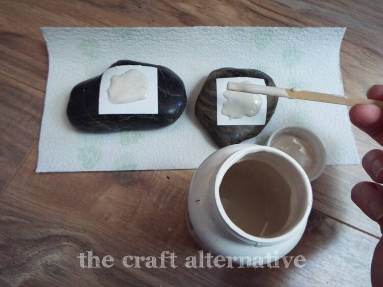 A Beautiful and Easy to Make Paperweight - The Craft Alternative